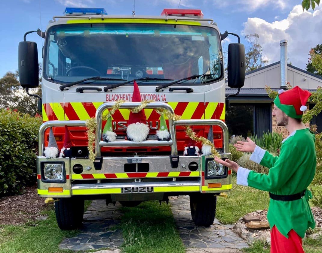 Santa Run 2024: Blue Mountains Fire & Rescue Stations Bring Joy to ...